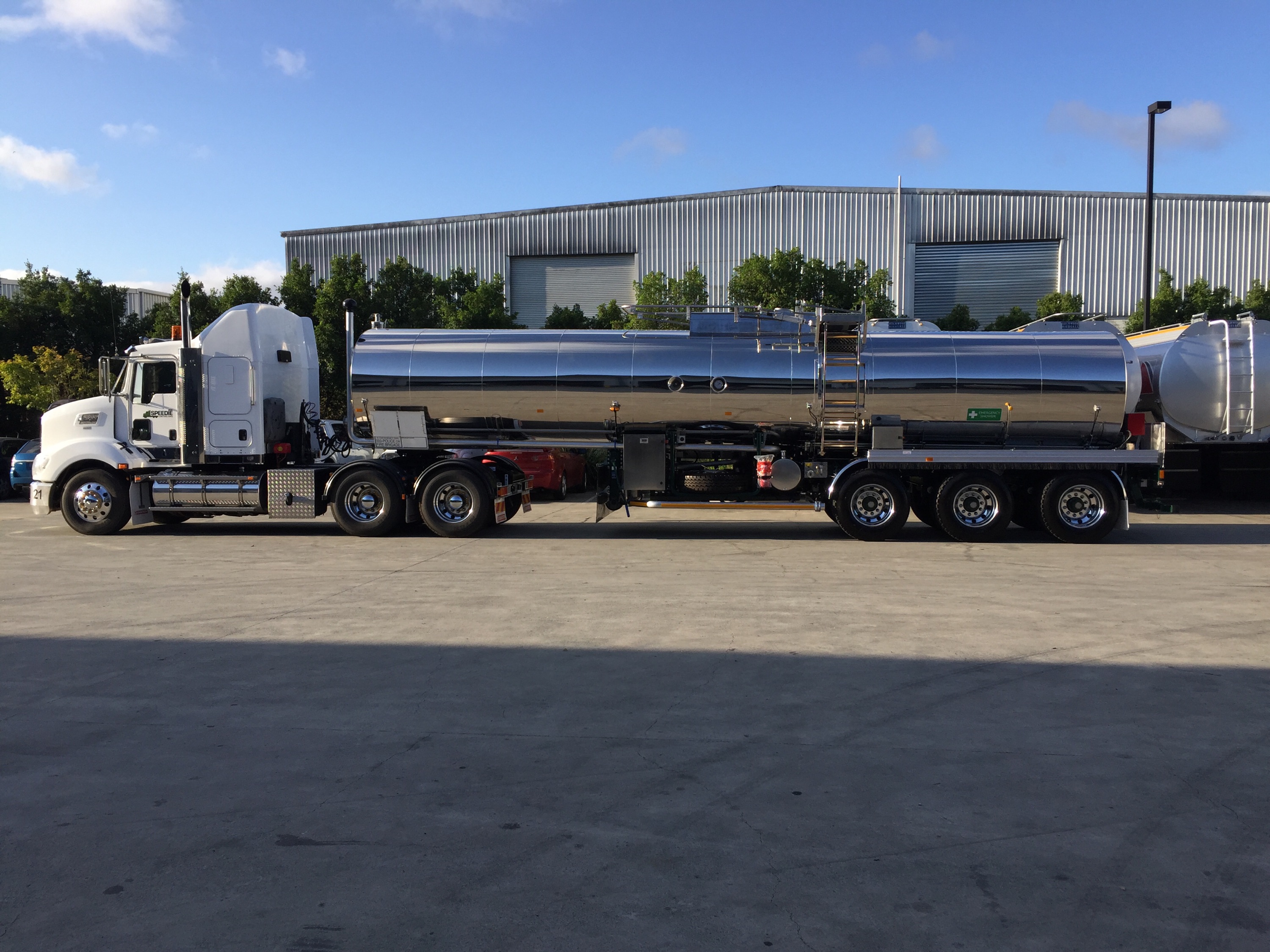Bitumen Trailer Heat in Transit - Good Design
