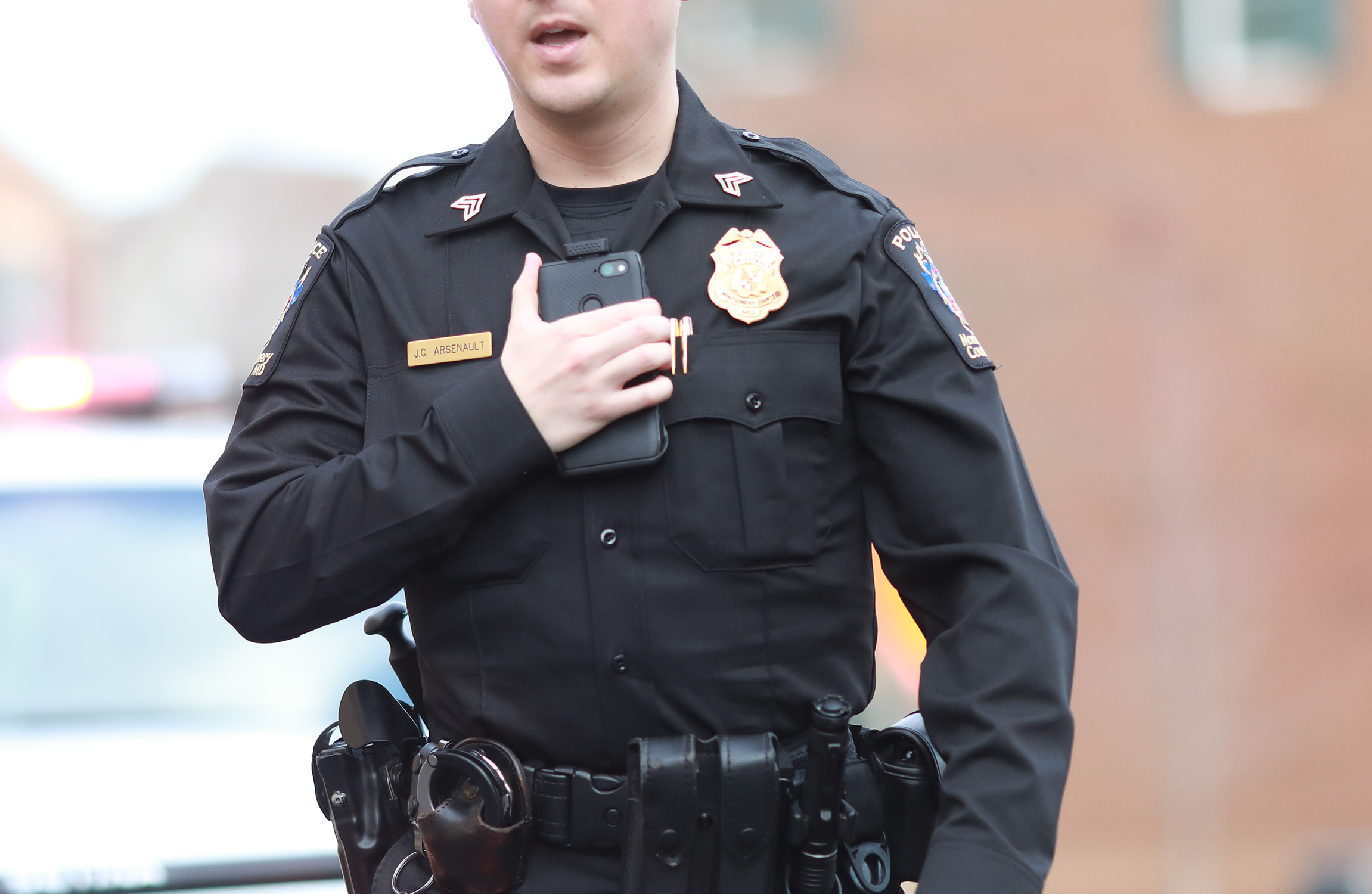 LEX L11 MISSION CRITICAL LTE DEVICE - Good Design