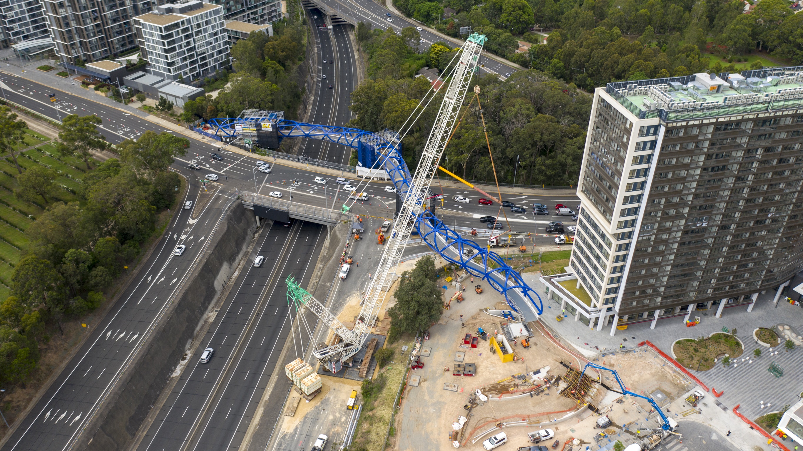 Lachlan's Line Pedestrian Bridge - Good Design