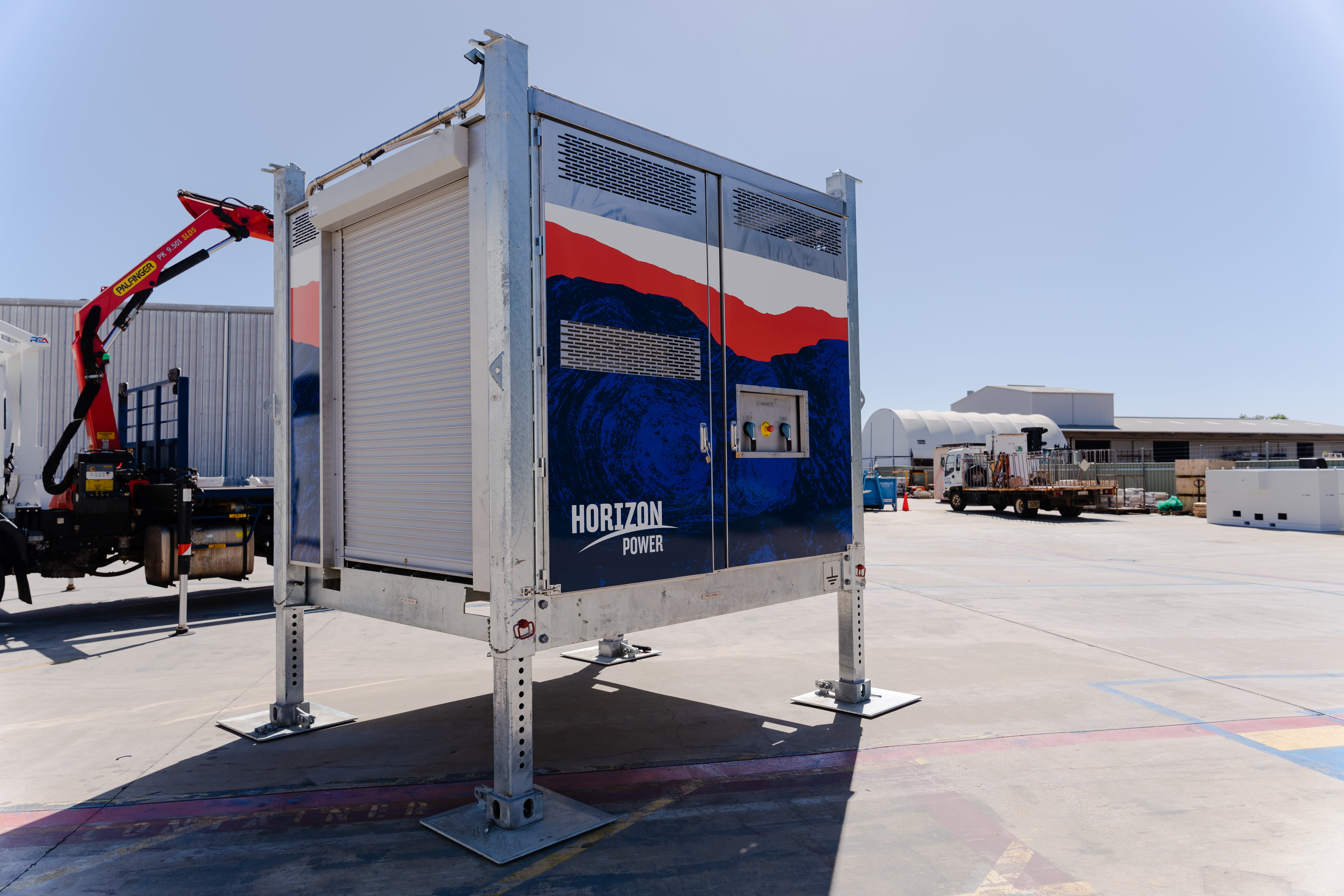 Solar Cube SAPS (Stand-Alone Power System) - Good Design