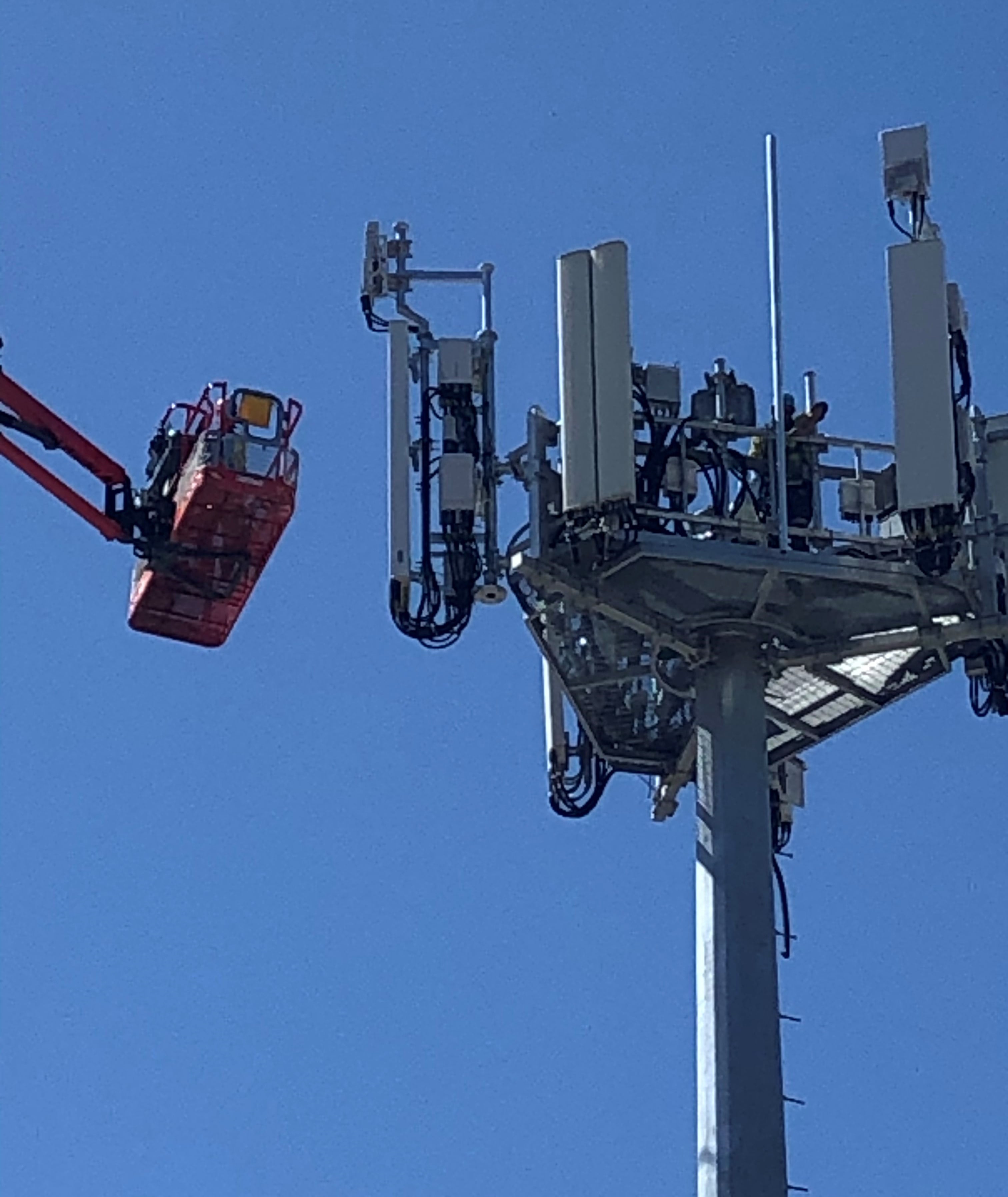 IARMS: Integrated Antenna and Radio Manufacturing Systems - Good Design