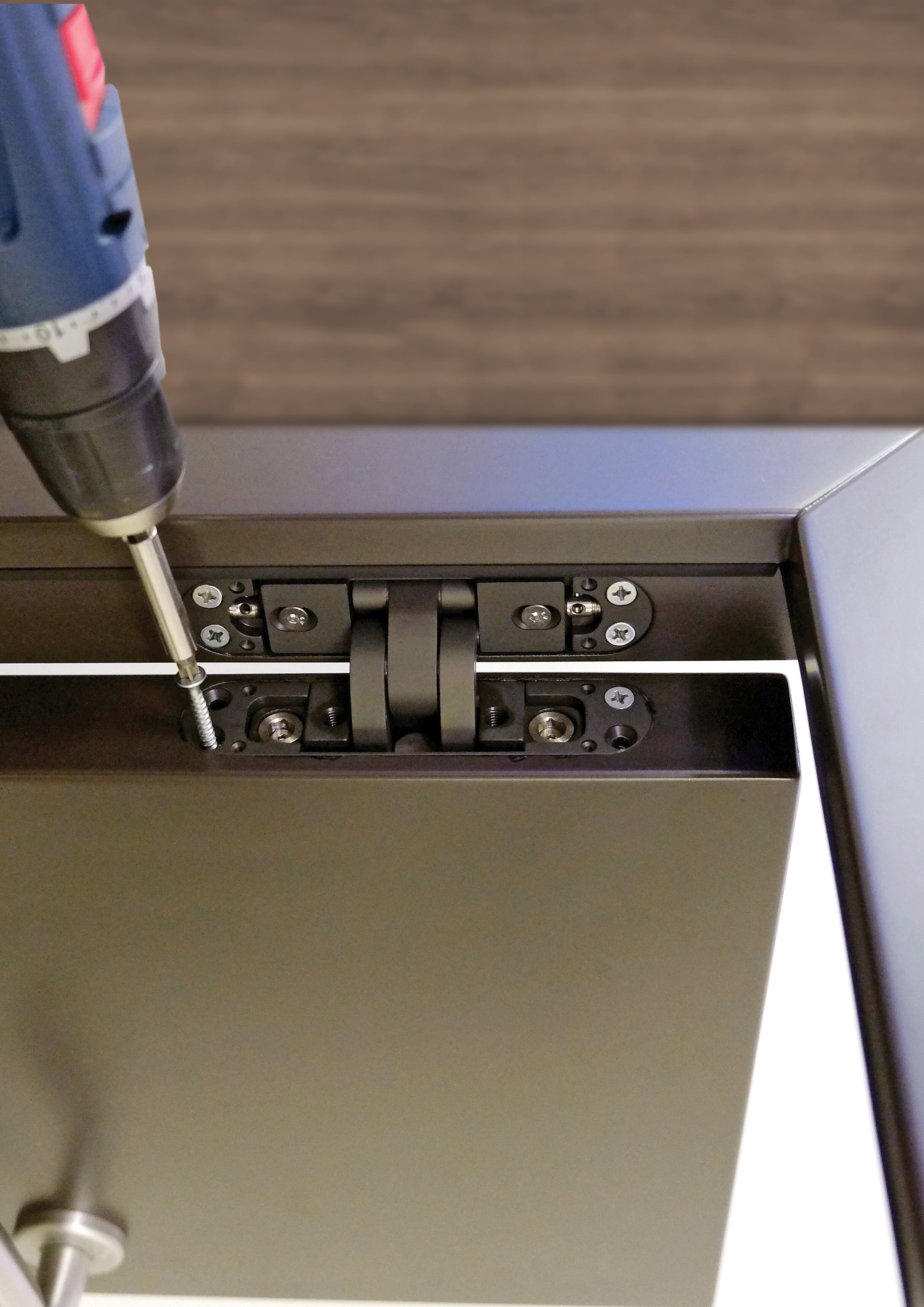 SureClose ConcealFit - Good Design