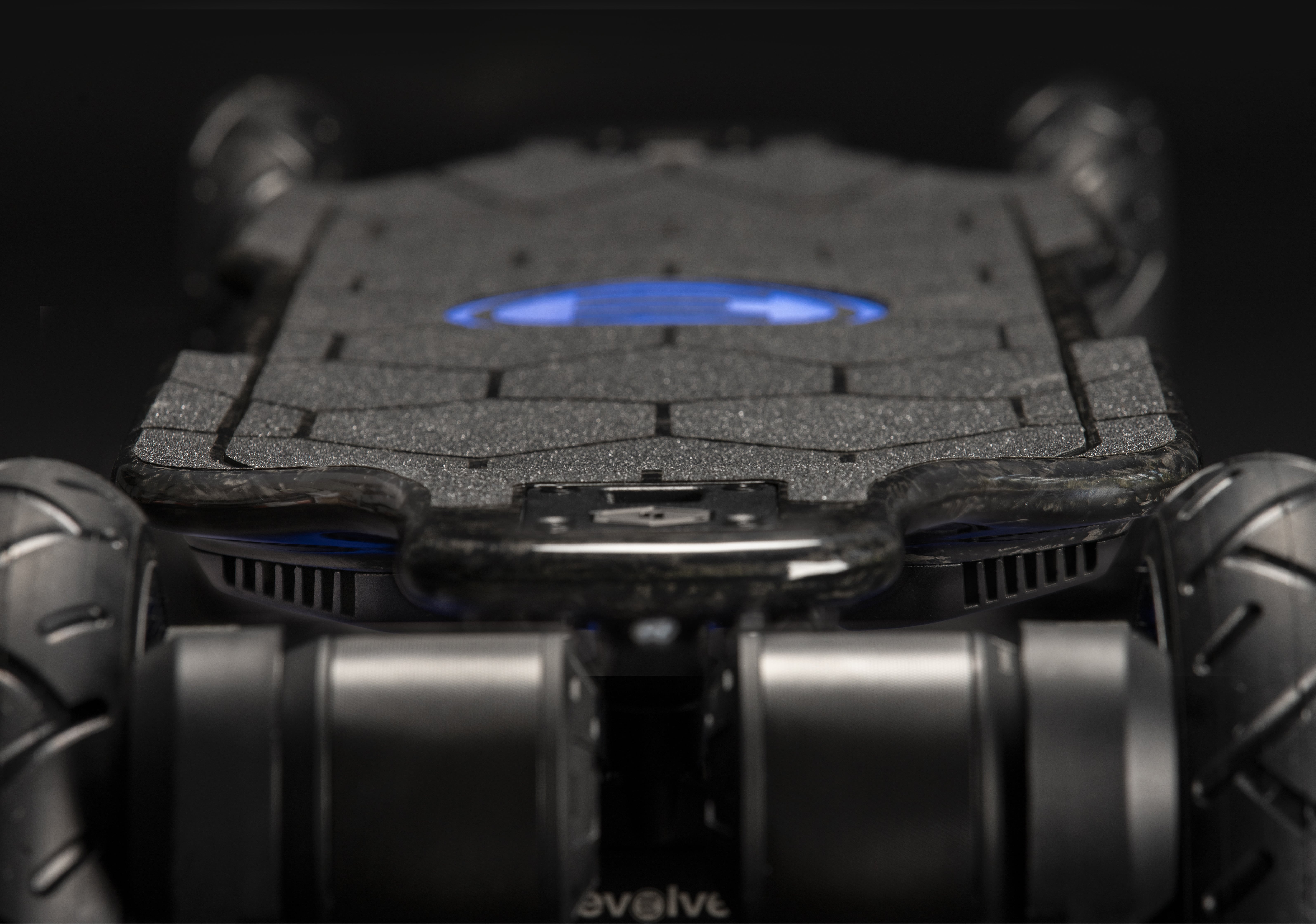 Evolve Carbon Hadean Electric Skateboard - Good Design
